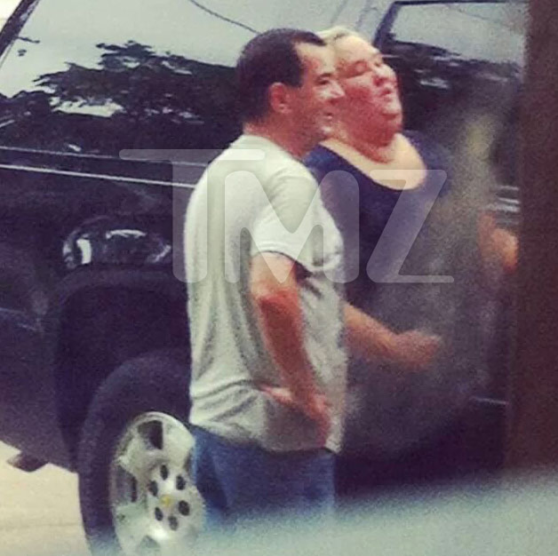 Mama June and Mark McDaniel -- Together Photos | Photo 1 | TMZ.com