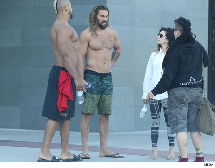 Jason Momoa Is a Shirtless Wonder Down Under | TMZ.com