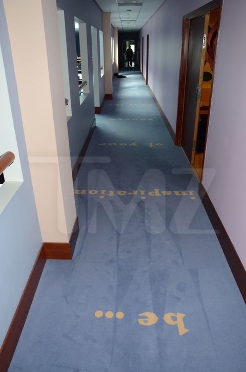 Inside Prince's Paisley Park Home | Photo 1 | TMZ.com