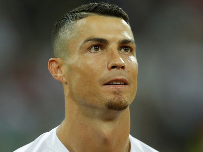 Cristiano Ronaldo Tanning In Greece Amid Juventus Rumors | TMZ.com