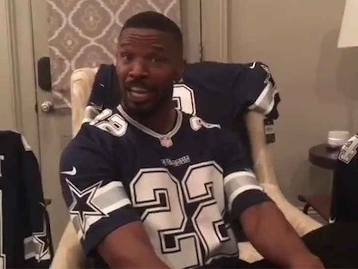 Jamie Foxx Turns Up In Living Room After Cowboys Win, Jersey Dance ...