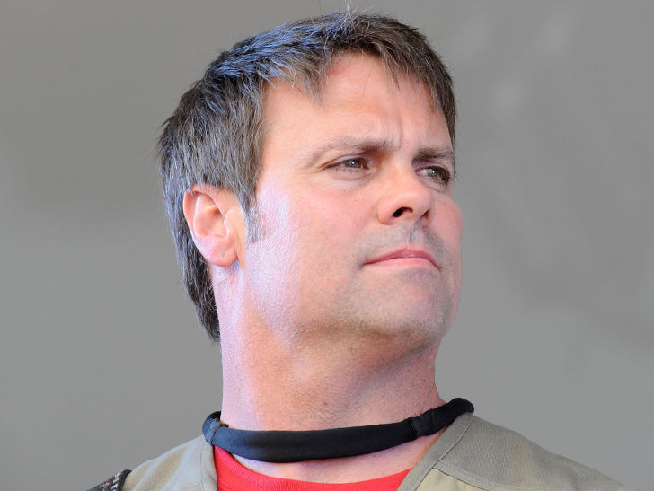 Country Star Troy Gentry's Death in Chopper Crash Caused by Pilot Error ...