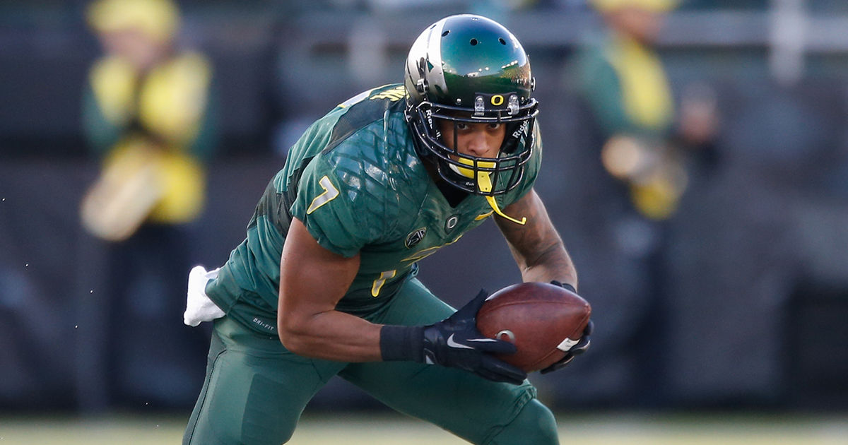 Ex-Oregon Ducks Star Keanon Lowe Stops Gunman At Portland High School ...