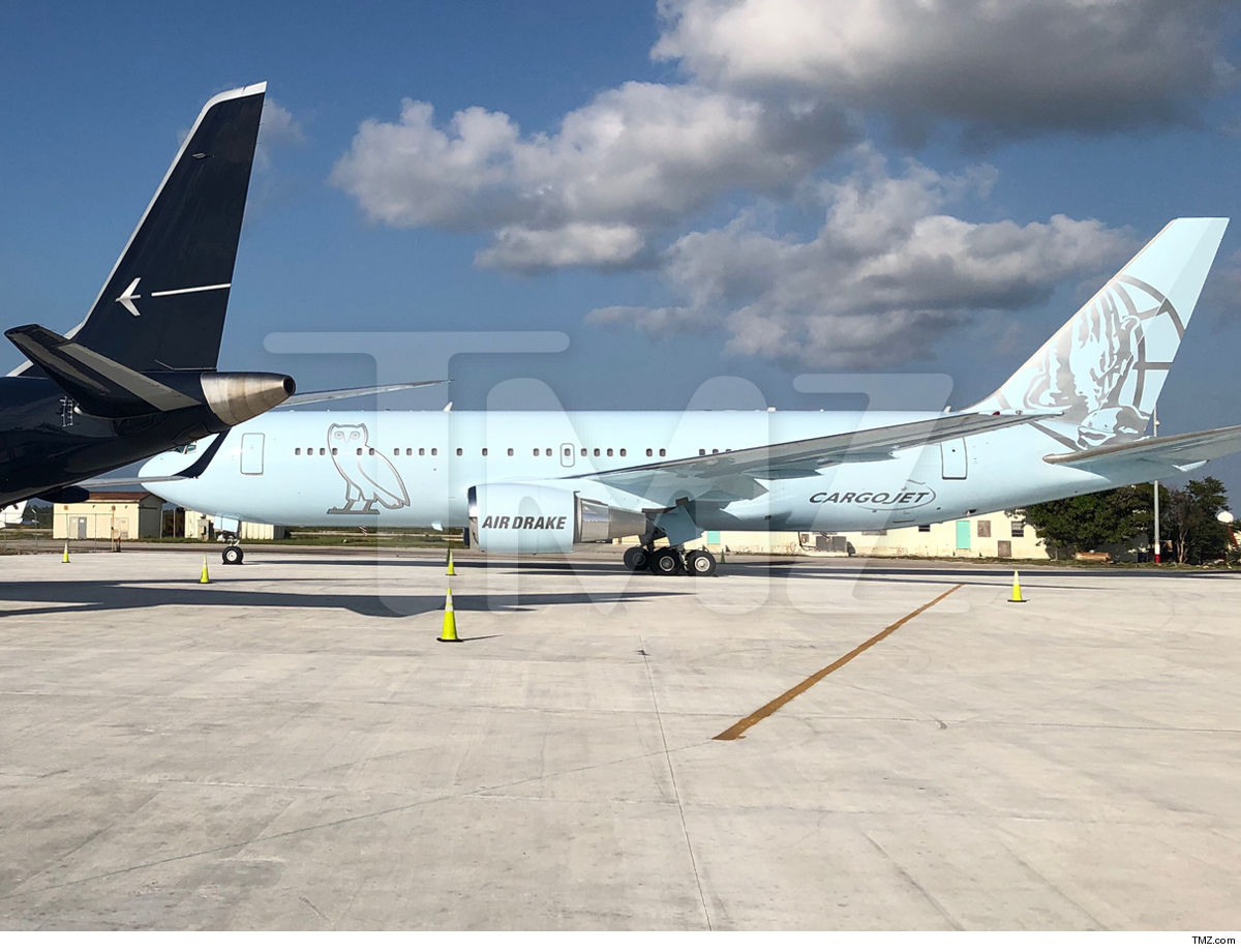 Drake Gets Major Catcalls Making His Way Through Bahamas | TMZ.com